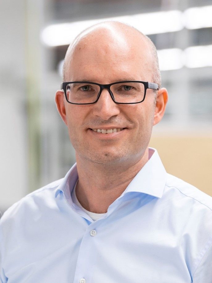 Andreas Mueller - TECHRITORY