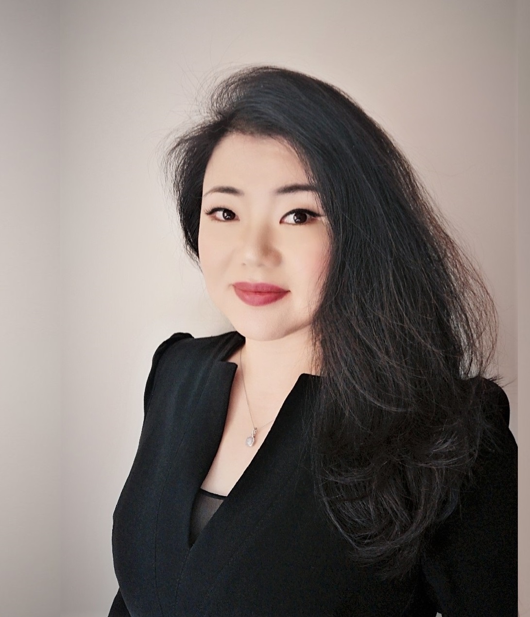 Sylvia Lu - TECHRITORY